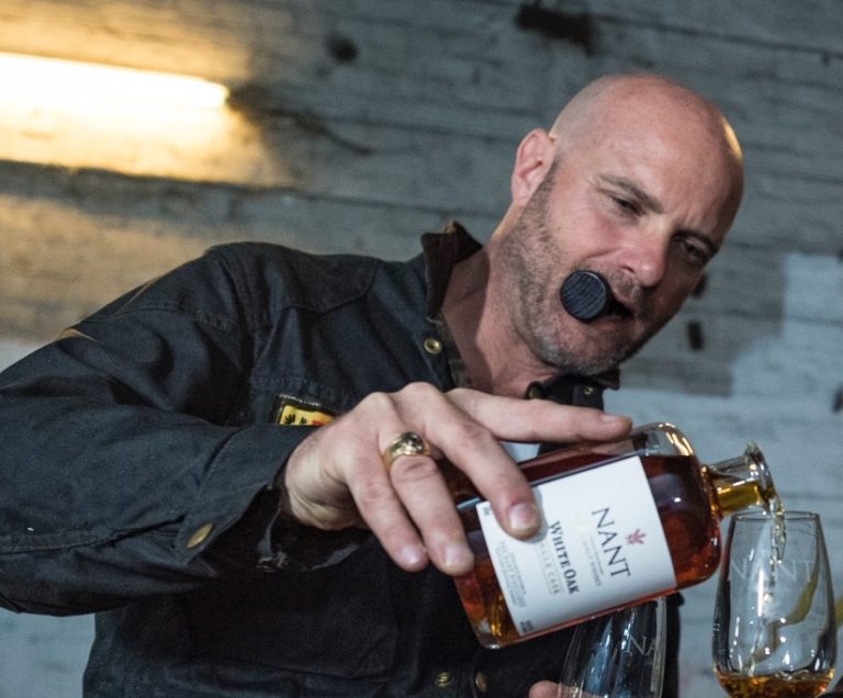 Biography – Paul Carter Author